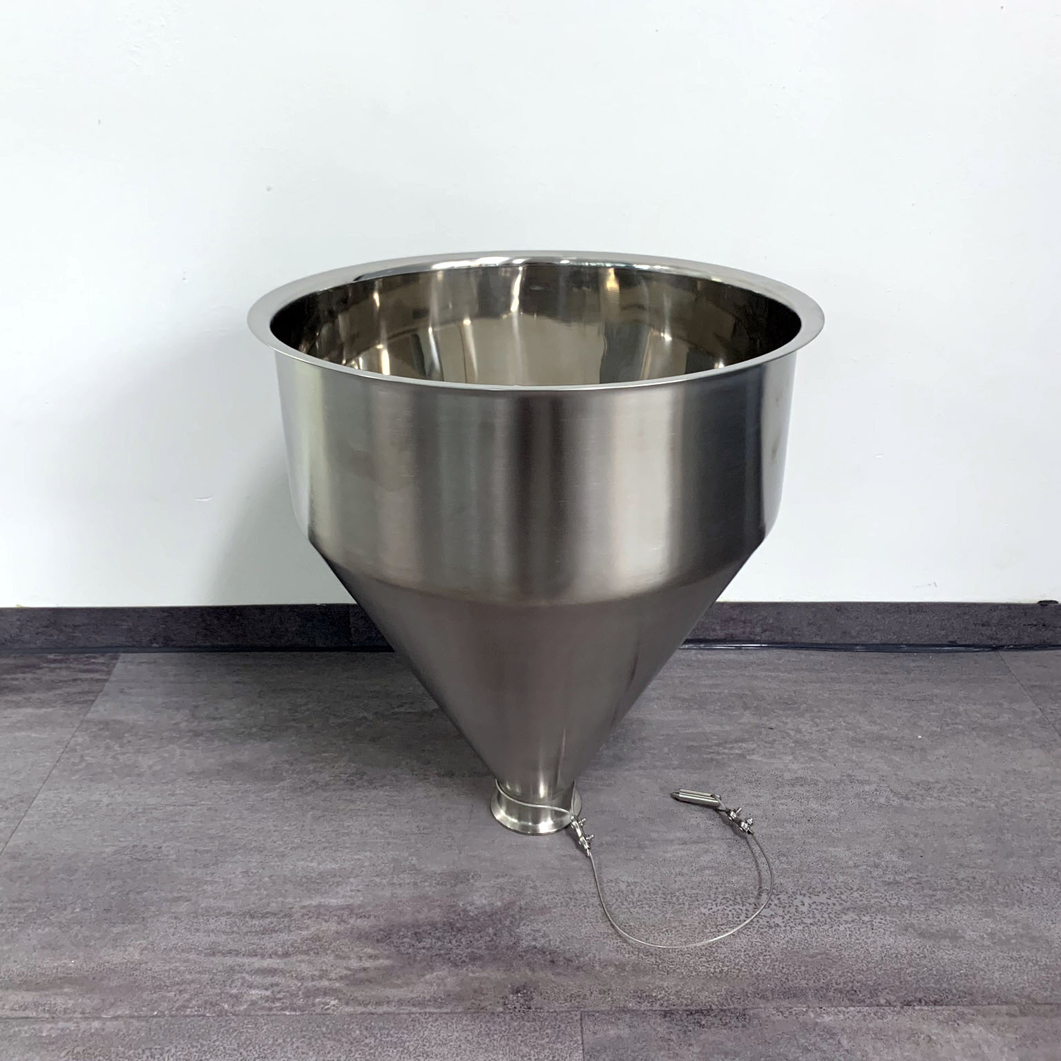 Trichter 25 Liter für Abfüllanlage | gastroeistec24.de